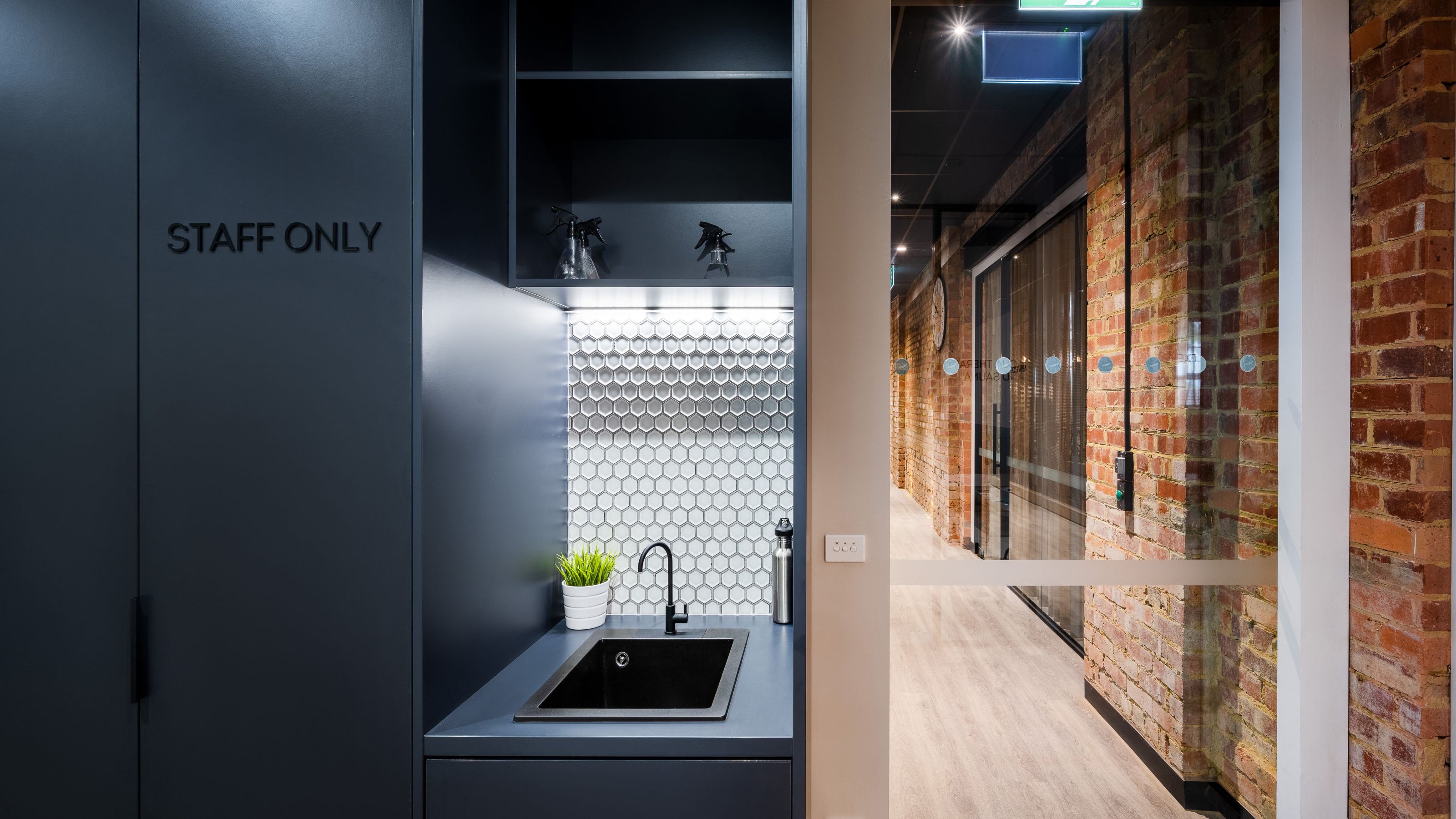 Promitto | Gym Fitout | Canopy Fitouts