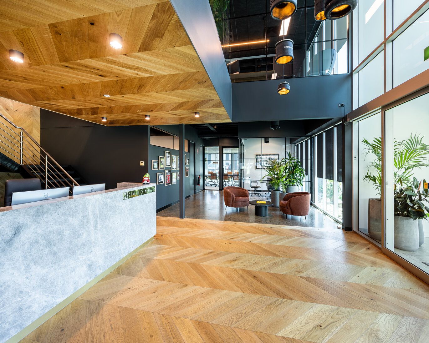 5+ Unique Reception Desk Ideas For Any Business