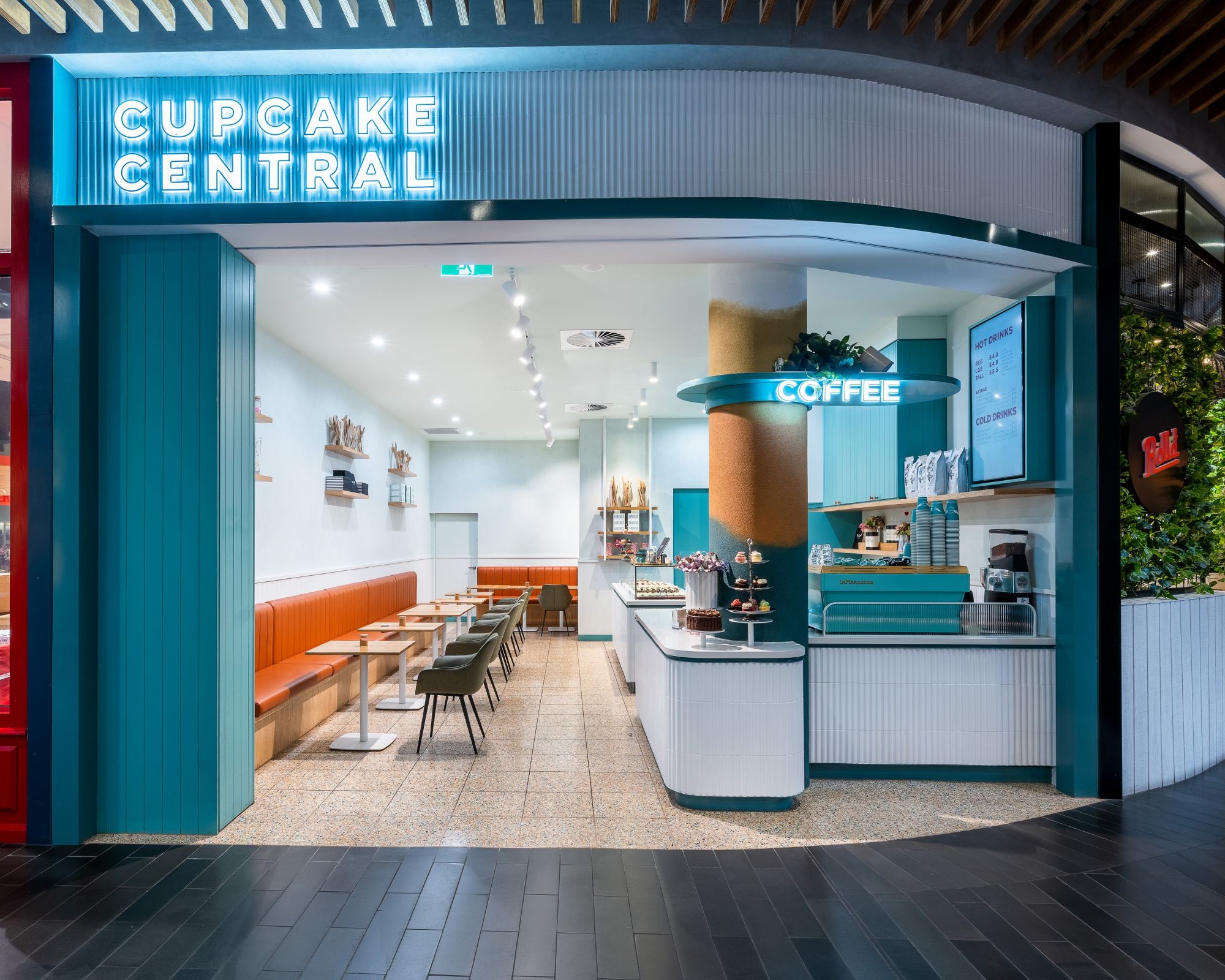 7+ Must Have Café Design Ideas for Your Dream Coffee Shop