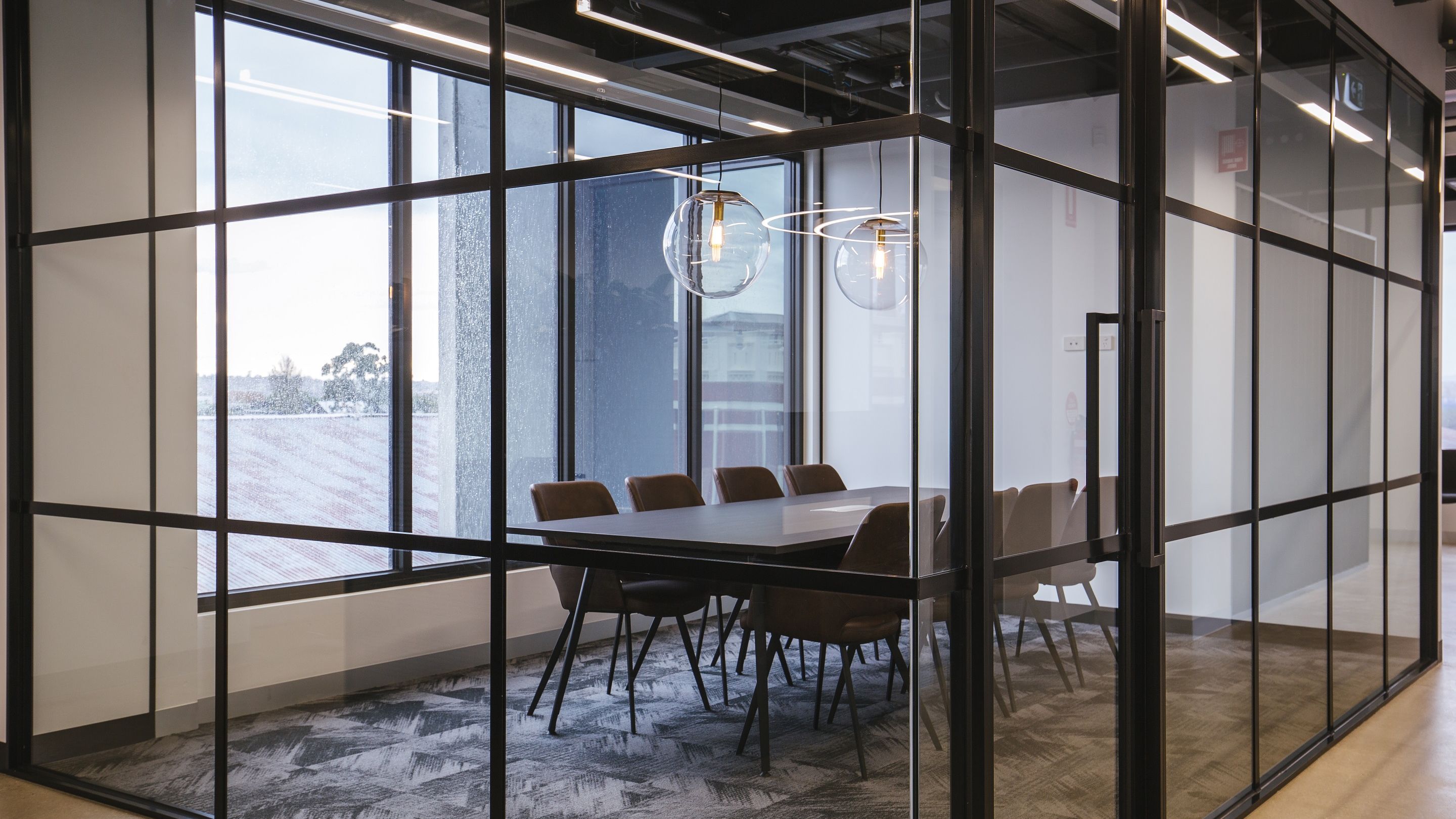 7 Small Office Design Ideas To Make Your Space Feel Larger