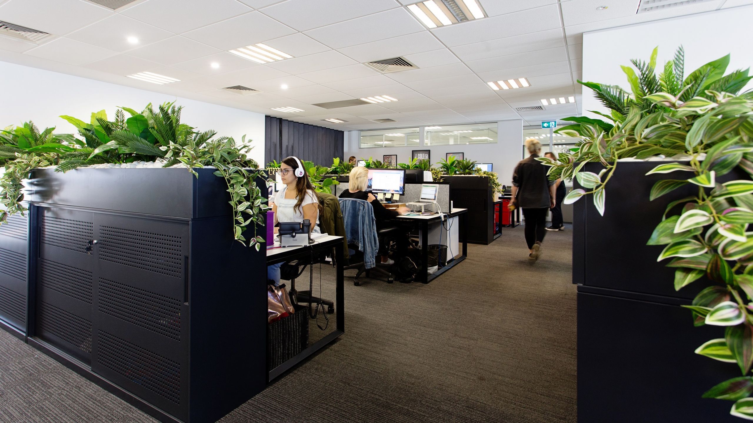 7 Small Office Design Ideas To Make Your Space Feel Larger